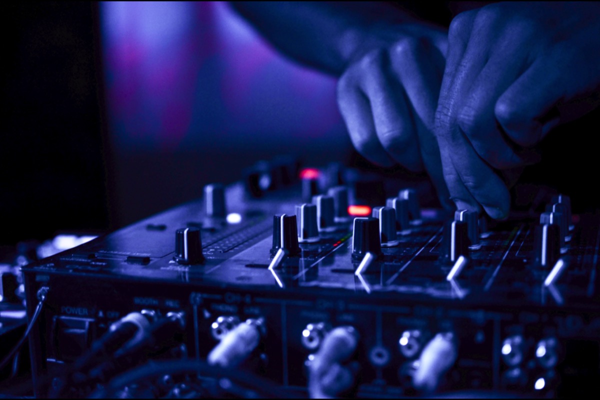 Flexibler DJ Unterricht in Zürich. DJ lernen im Privatunterricht